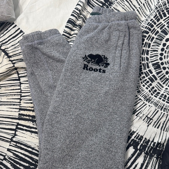 Roots | Pants & Jumpsuits | Roots Womens Gray Sweatpants | Poshmark